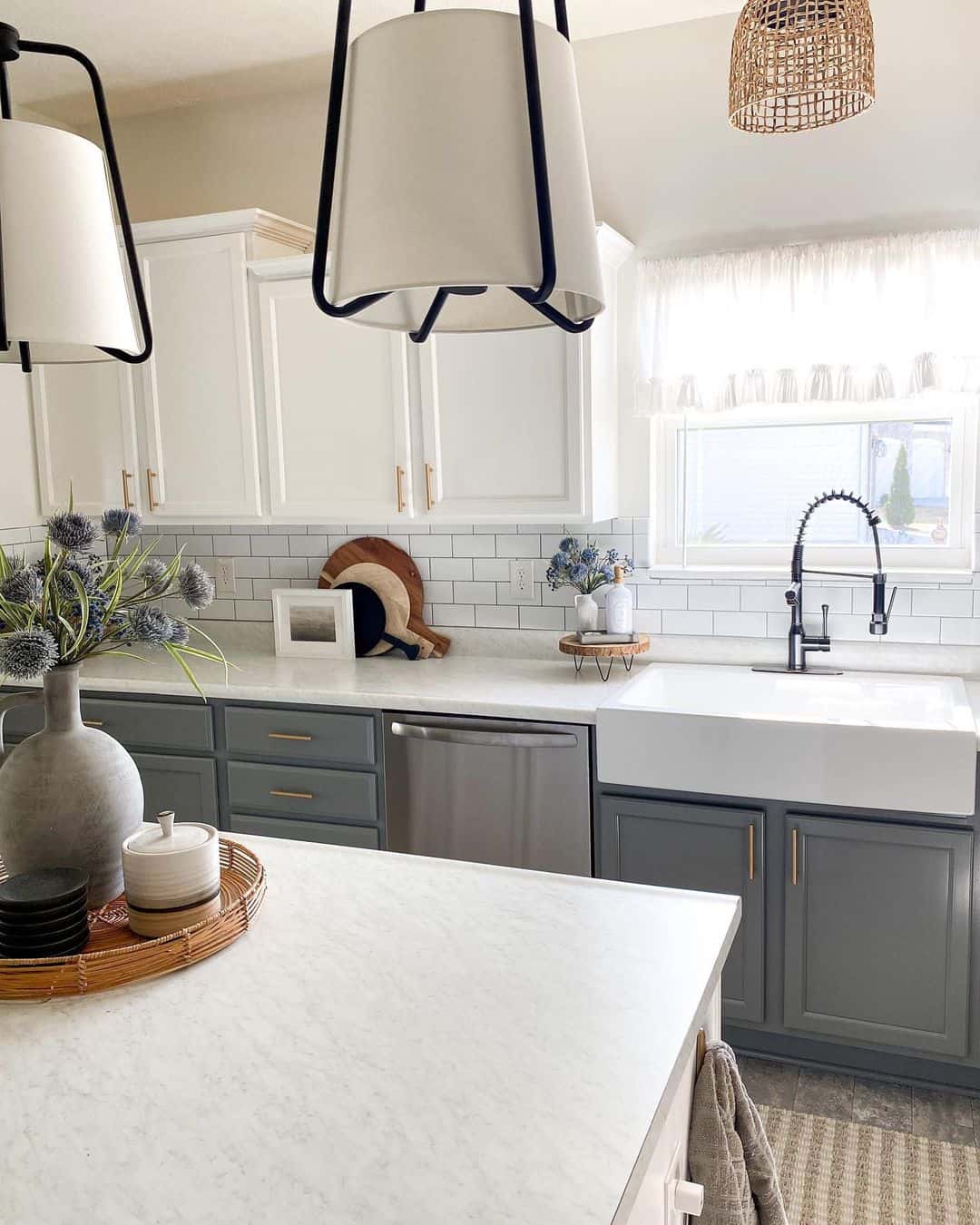 25 Farmhouse Grey Kitchen Cabinets to Upgrade Your Kitchen