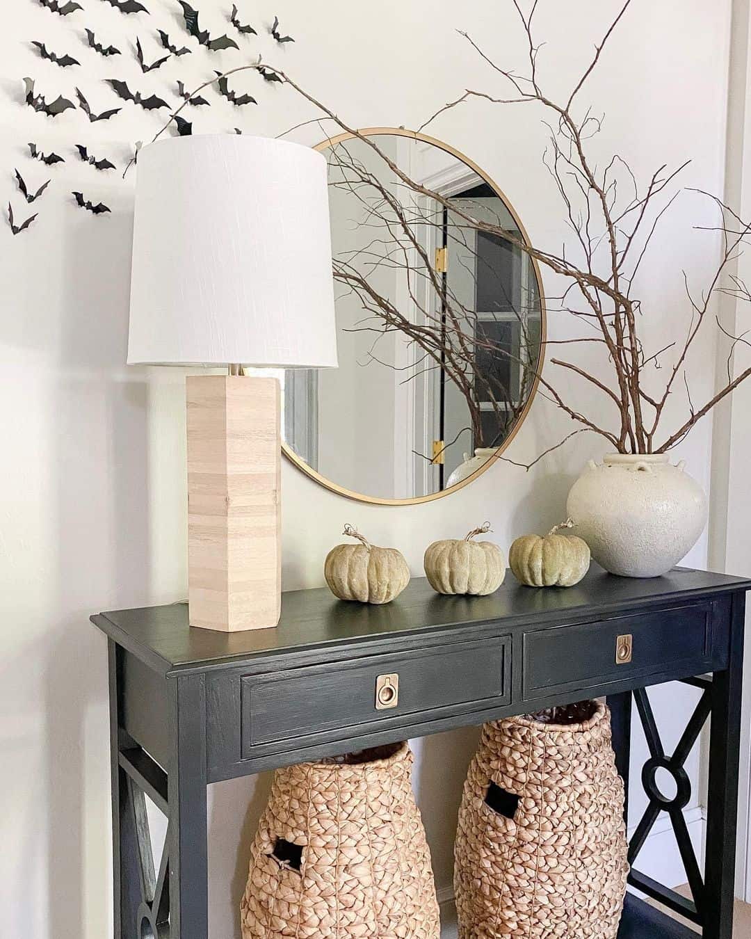 33 Gorgeous Console Table Décor Ideas to Wow Your Guests