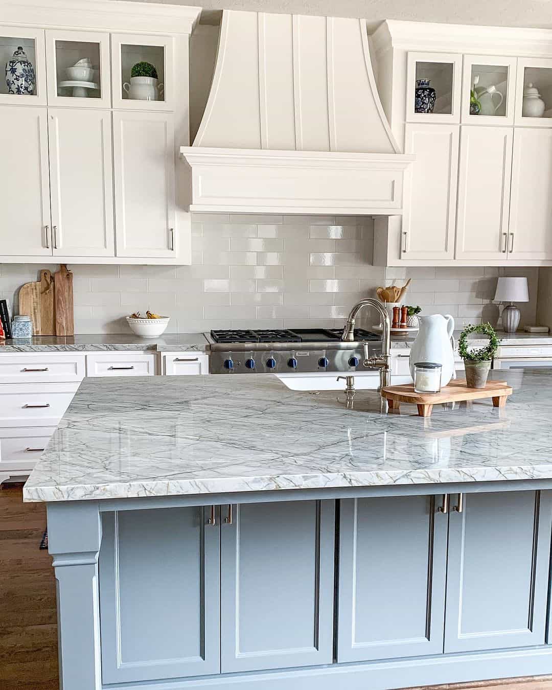 Ideas for a Farmhouse Kitchen With a Dusty Blue Kitchen Island - Soul ...