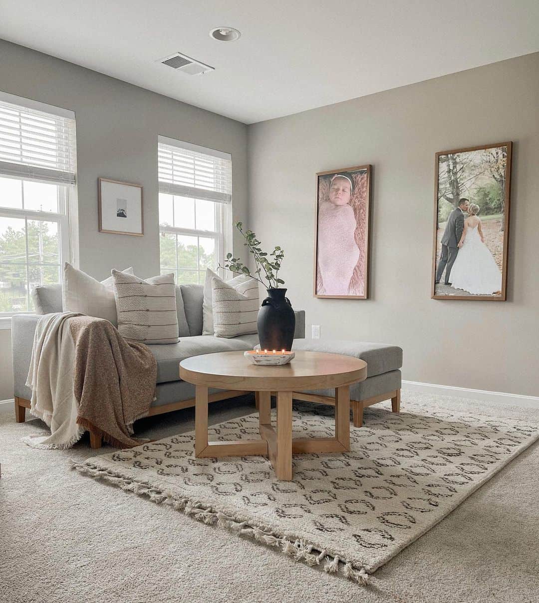 30 Large Wall Décor Ideas to Create a Bold and Unique Focal Point