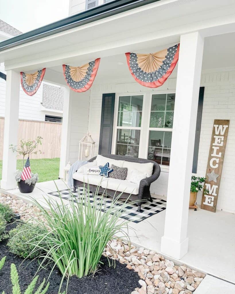 34 Farmhouse Porch Columns for an Enchanting Entrance