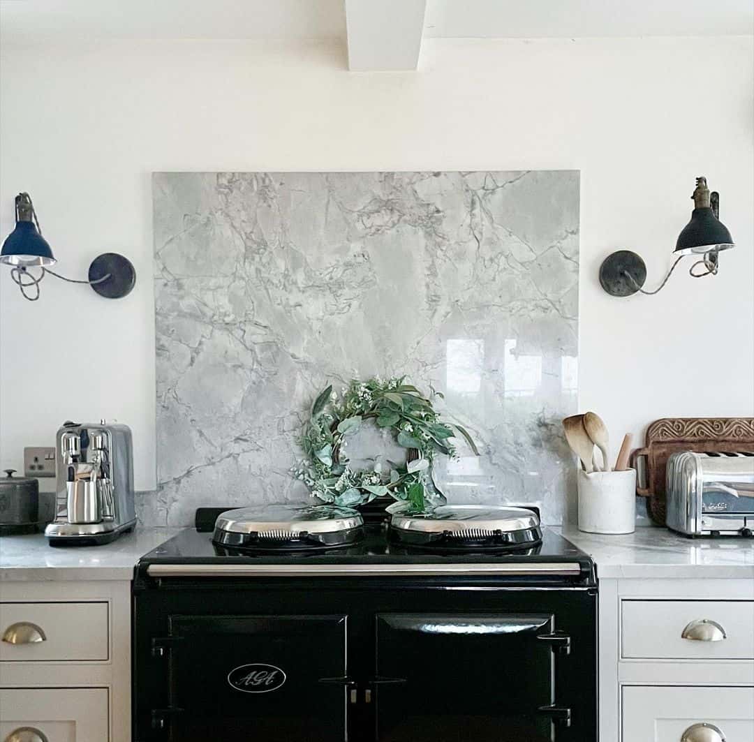 33 Ideas for Memorable Backsplash Behind Stove