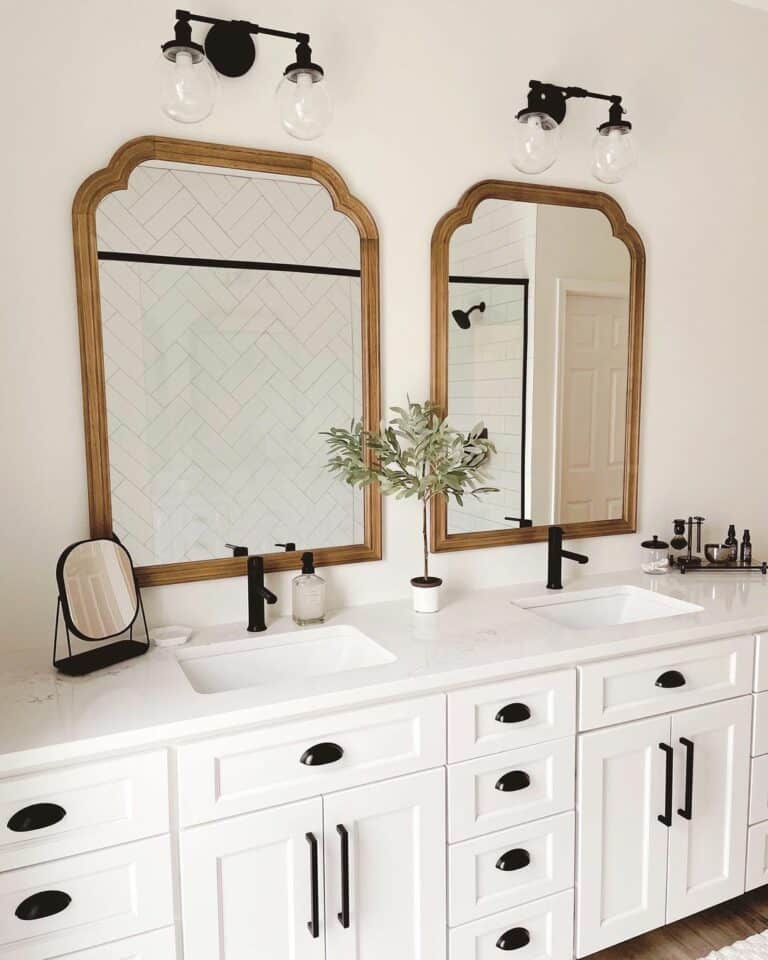 Modern Farmhouse Bathroom with Double Vanity - Soul & Lane