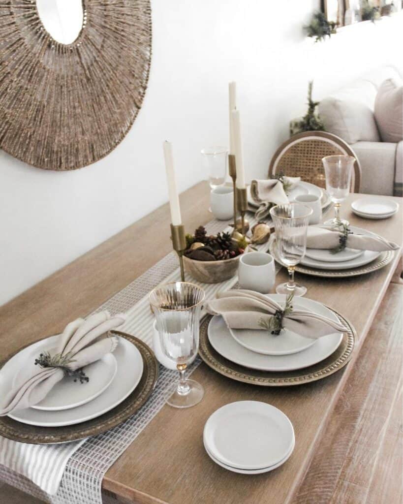 30 Everyday Table Setting Ideas to Enhance Your Meal