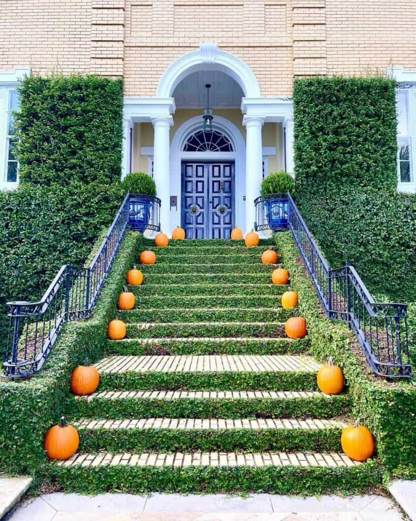 26 Charming Front Porch Lighting Ideas for an Inviting Home