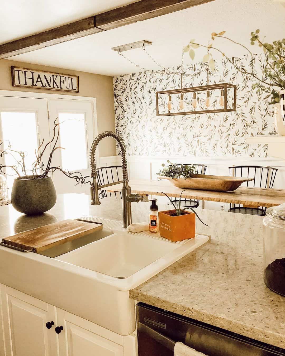 35 Farmhouse Wallpapers That Need Your Immediate Attention