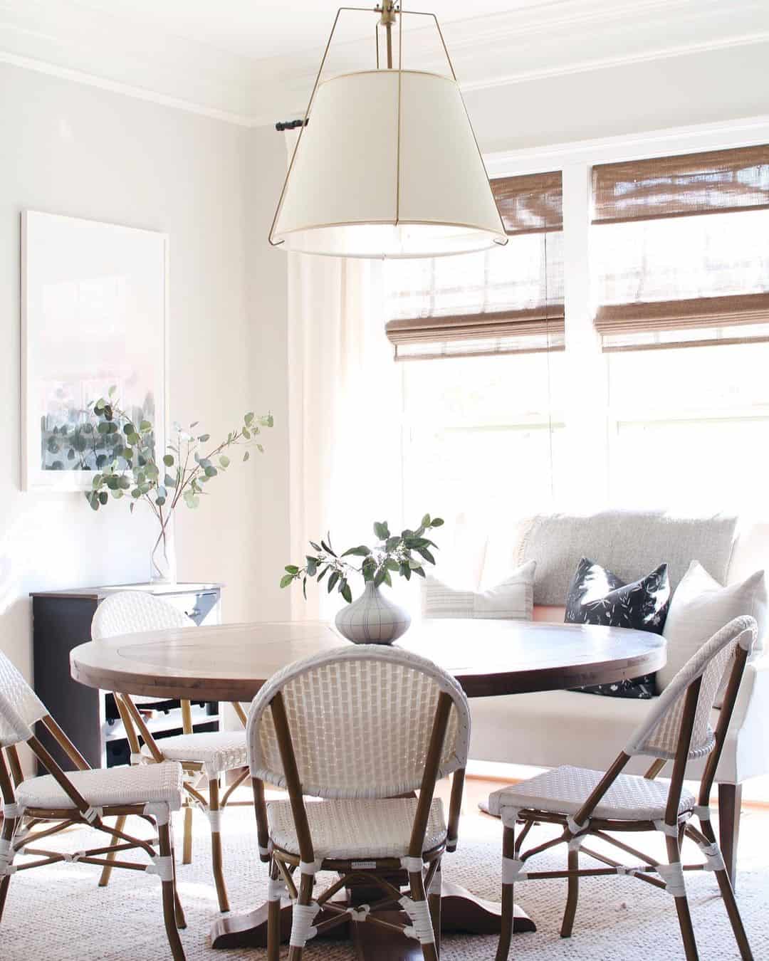 30 Spectacular Round Dining Table Centerpiece Ideas to Enhance Your Home