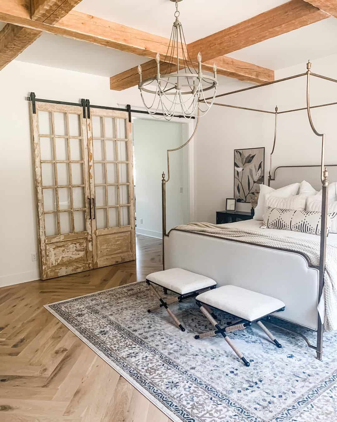 33 Farmhouse Doors to Make an Entrance