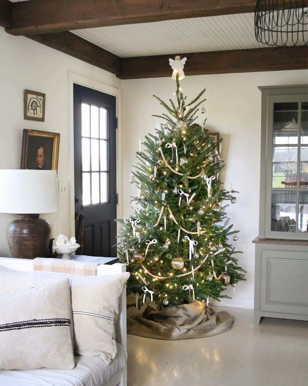 Simple Holiday Tree Decor with Slim White Bows - Soul & Lane