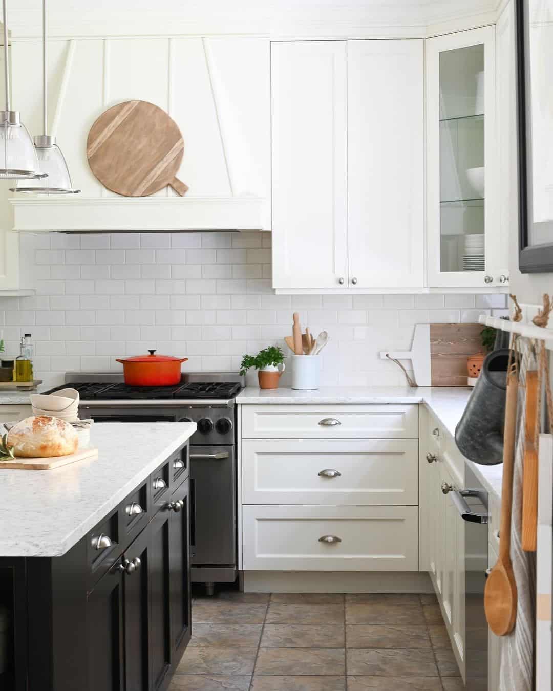 22 Tile Ideas for Kitchen Floors That Will Catch the Eye