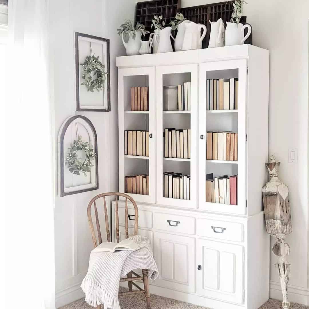 30 Modern Bookshelf Décor To Create A Cozy And Contemporary Home