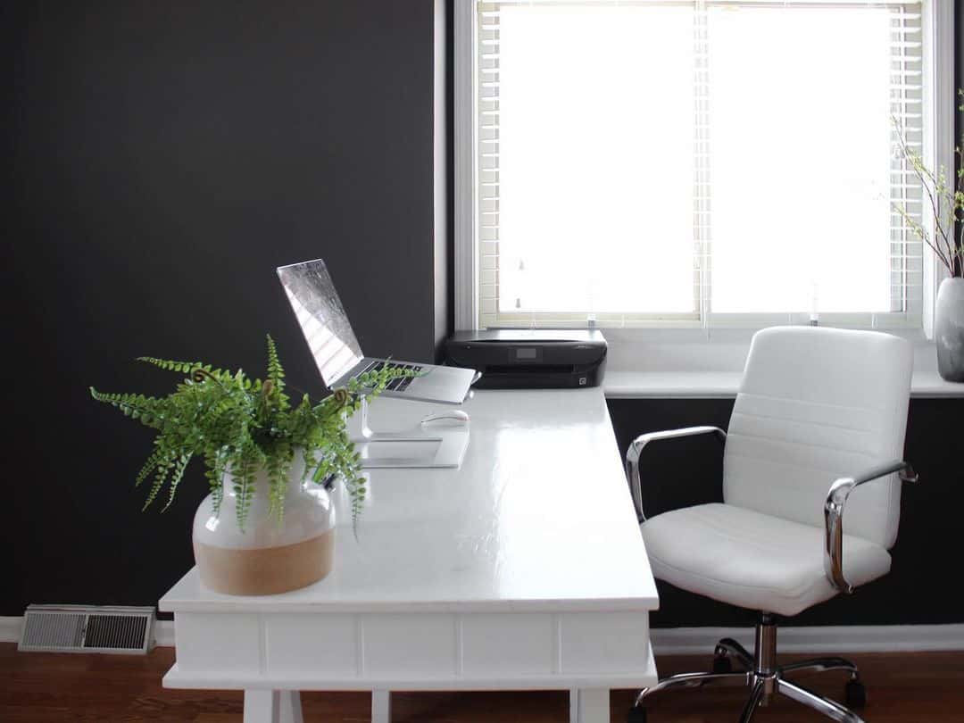 29 Modern Farmhouse Office Ideas for Productivity and Style