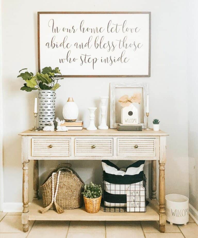 Farmhouse Entryway Table Décor - Soul & Lane