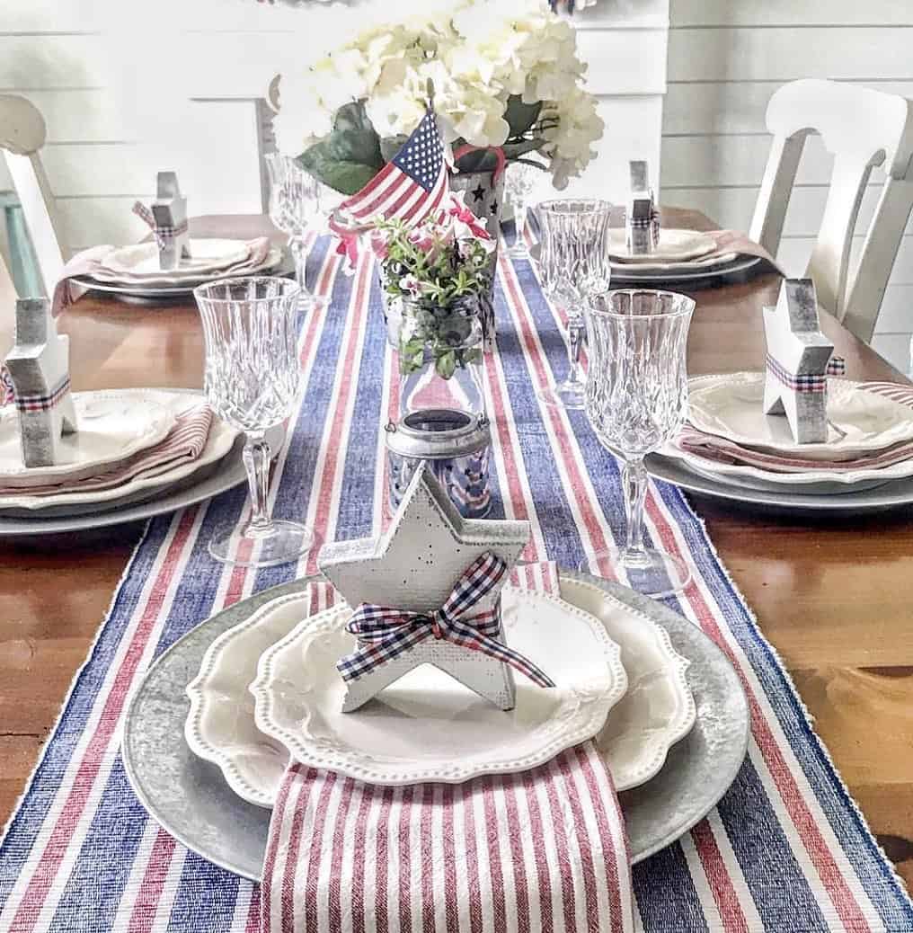 30 Memorial Day Decorations for a Patriotic Farmhouse Appeal