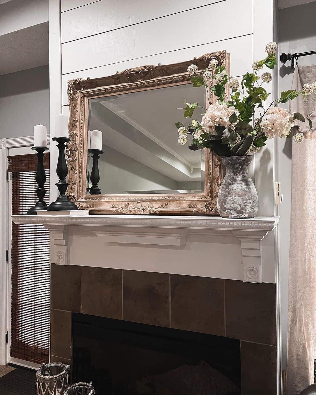 30 Modern Mantel Décor Ideas to Create a Stunning Focal Point