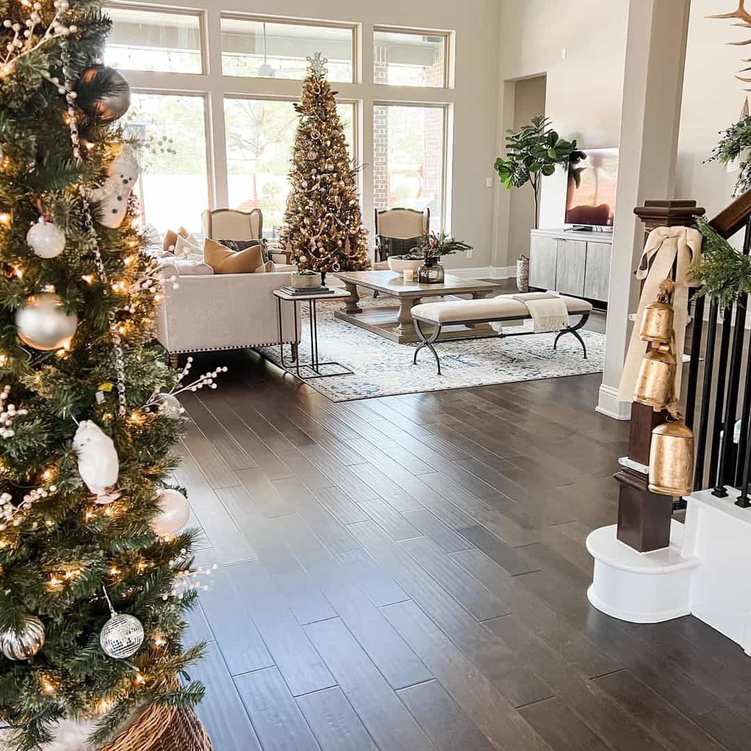 35 Festive Christmas Bells Decoration Ideas for the Holidays