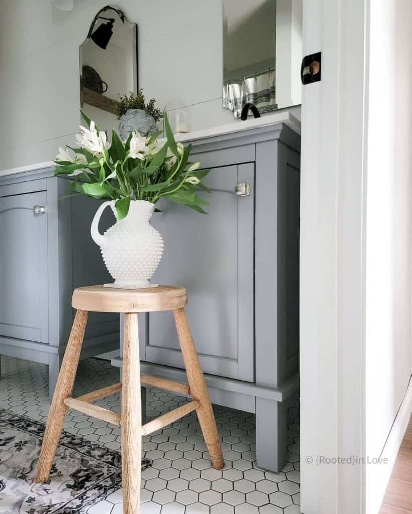 25 Grey Bathroom Ideas To Create A Comfy Aesthetic