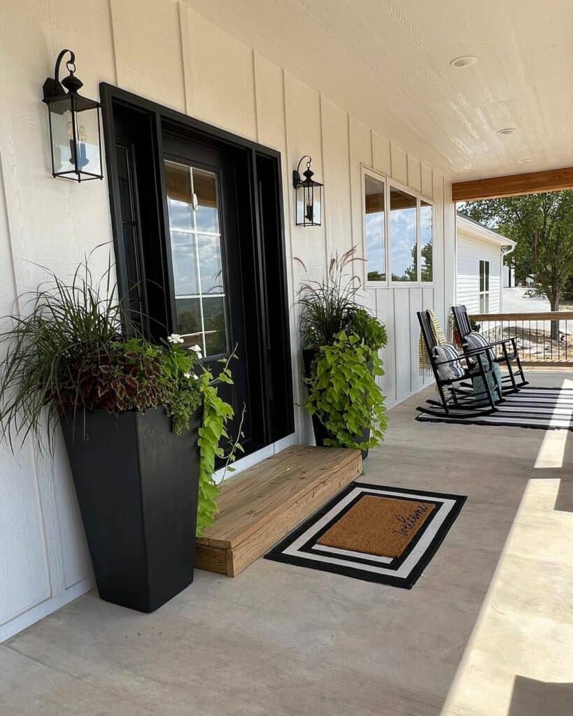 30 Farmhouse Porch Ideas for a Welcoming Home