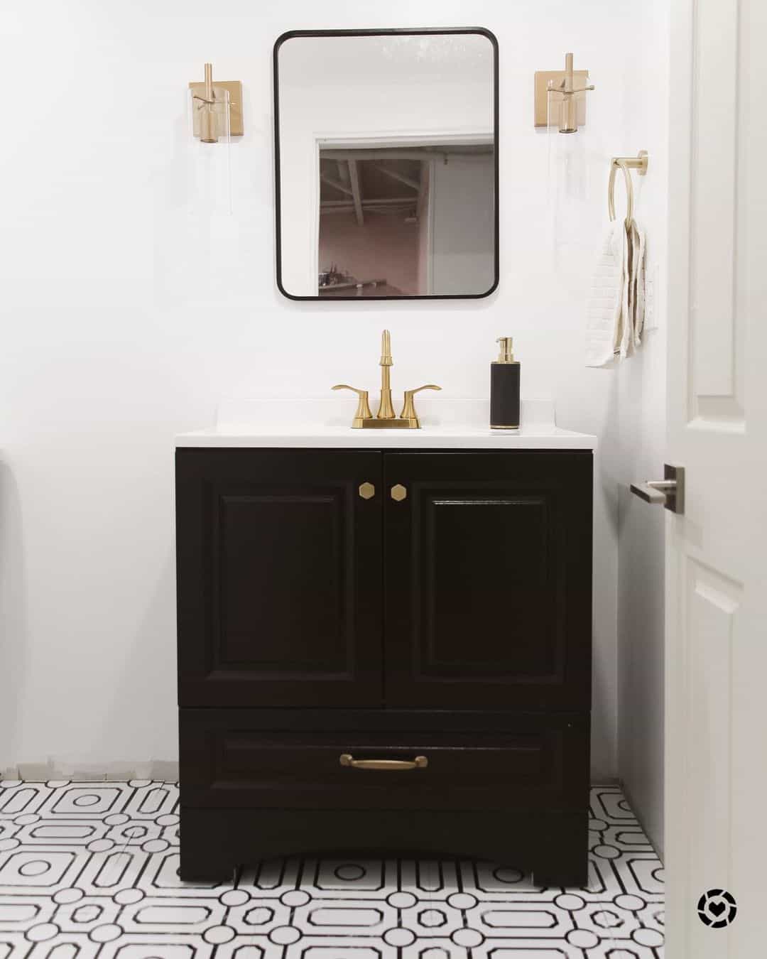 30 Charming Small Bathroom Vanity Ideas for Tiny Spaces