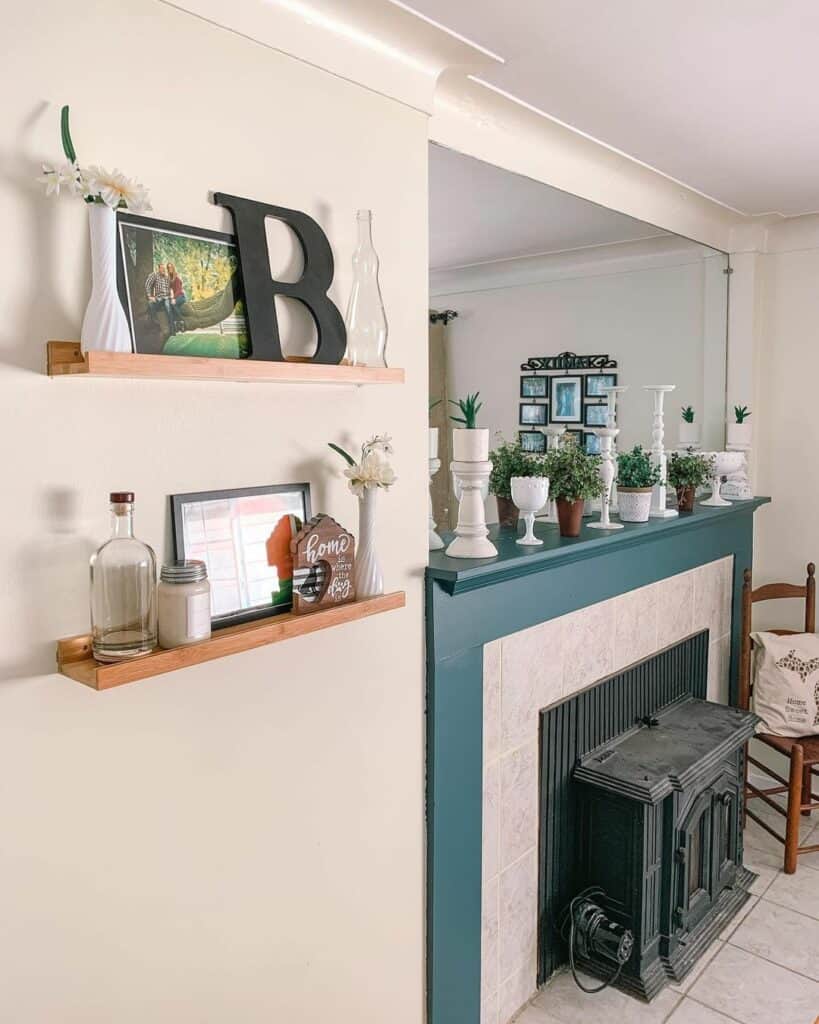 Modern Mantel in Vibrant Teal Green - Soul & Lane
