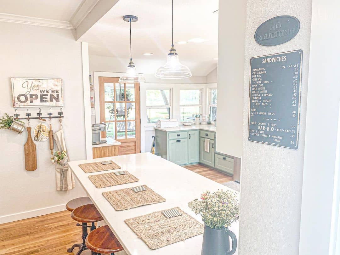 Rustic Farmhouse Kitchen Table - Soul & Lane