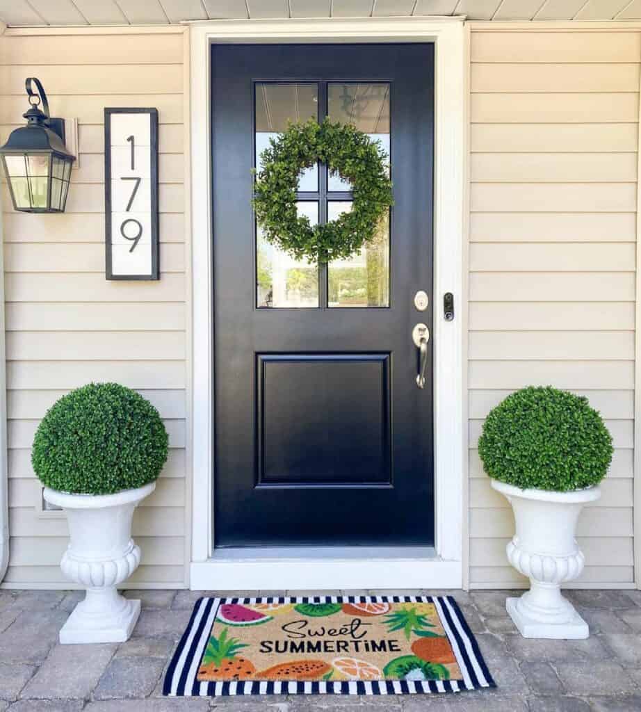 30 Summer Front Door Décor Ideas to Brighten Your Day