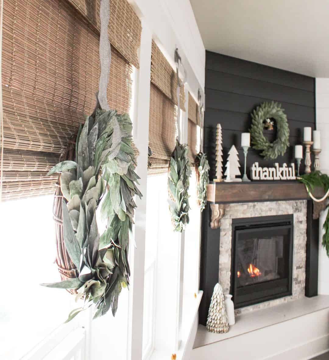34 Wreaths on Windows to Get You Decorating Today
