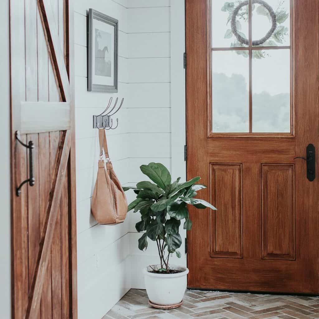 29 Fabulous Tiled Entryway Ideas