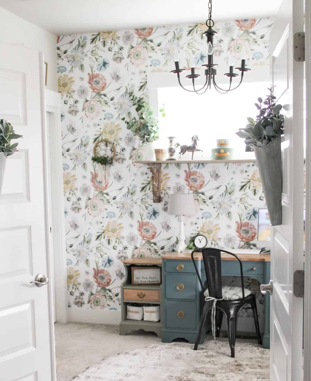 33 Whimsical Cottagecore Wallpaper Ideas for Your Home