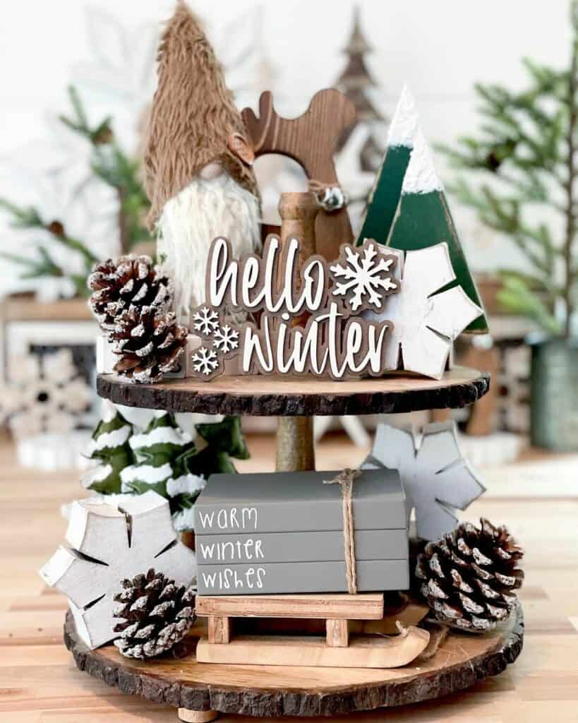 29 Fun Woodland Christmas Decorations for a Festive Home