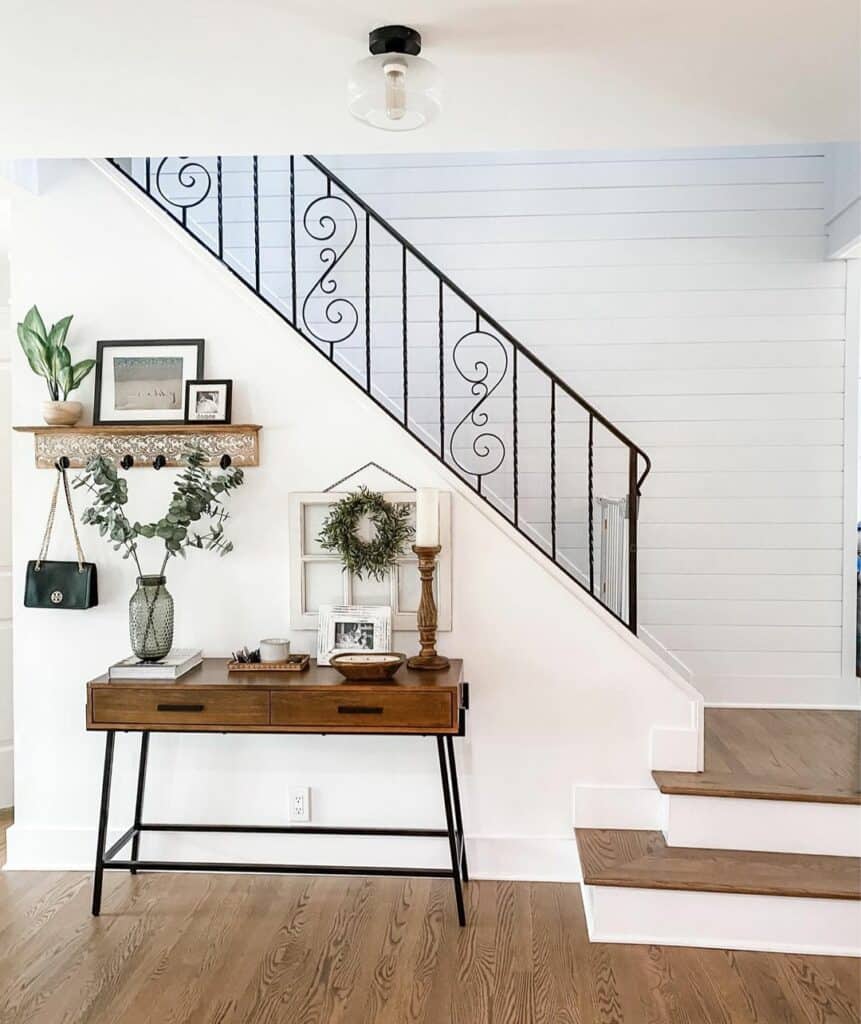 30 Stunning Modern Farmhouse Staircase Ideas