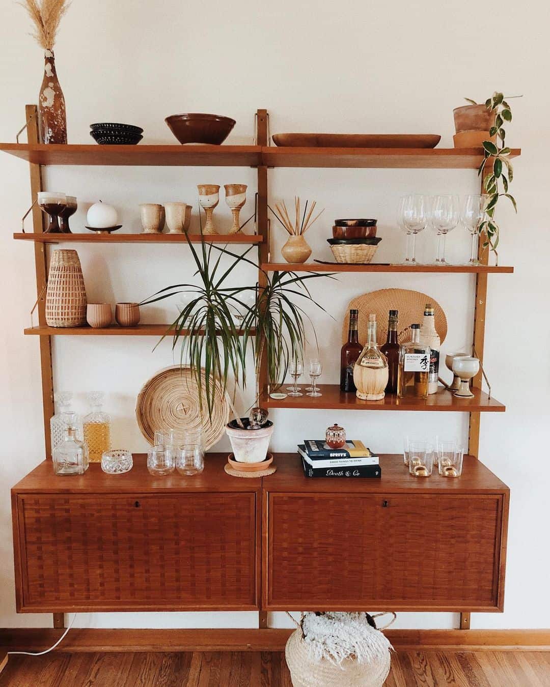 18 Stylish Ways to Impress with a Dry Bar for Home