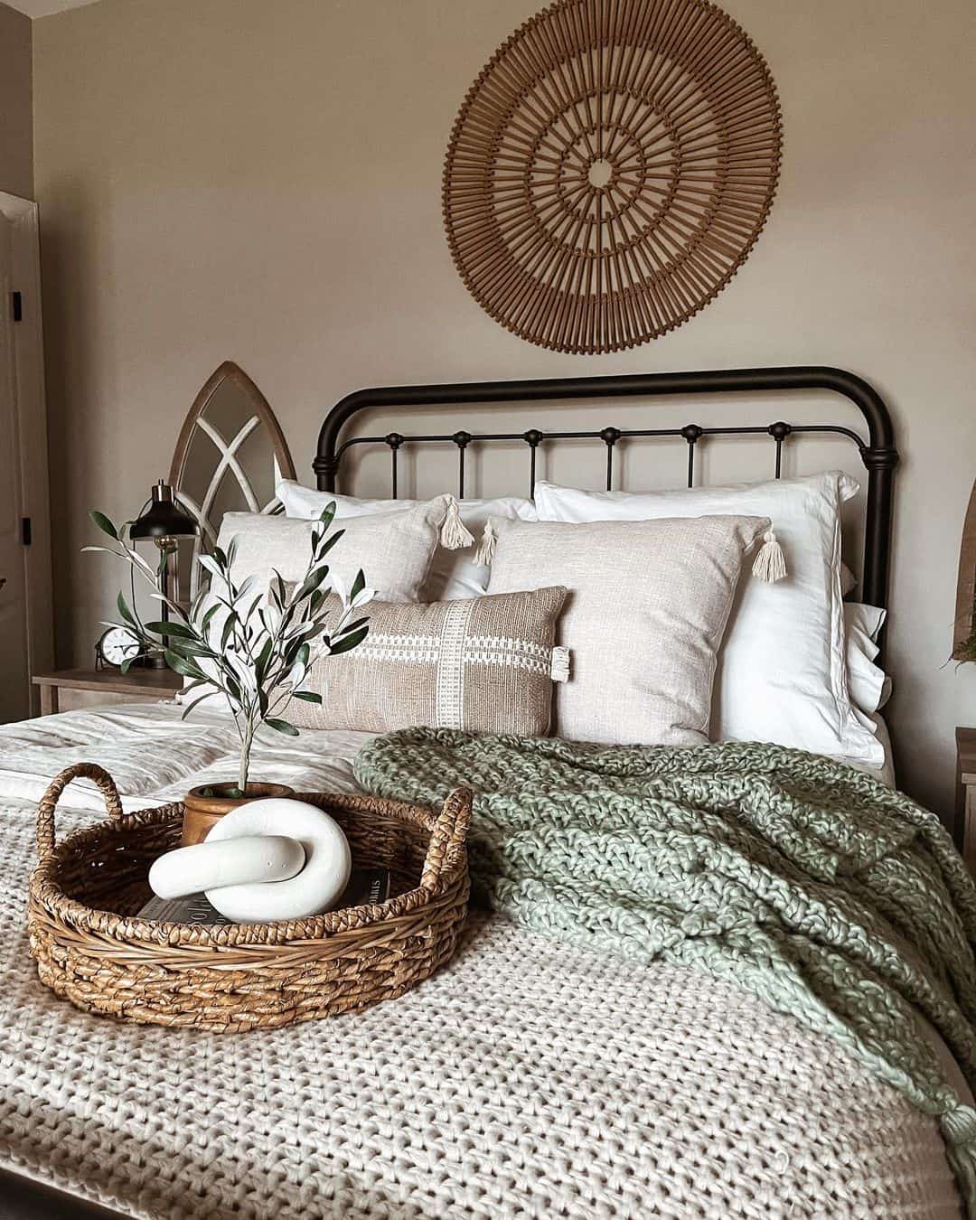 Calming Green Bedroom With Plants - Soul & Lane