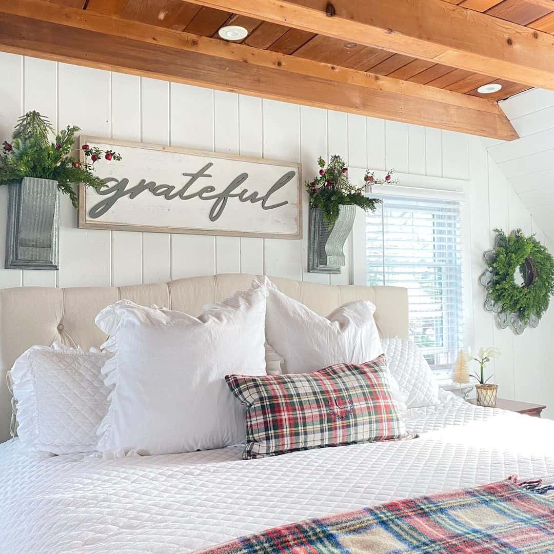 Charming Farmhouse Decorating Ideas With White Shiplap Walls - Soul & Lane