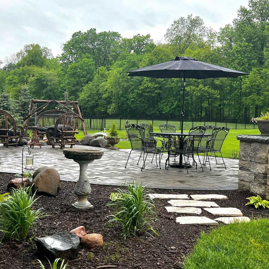 Classic Modern Patio Inspirations - Soul & Lane