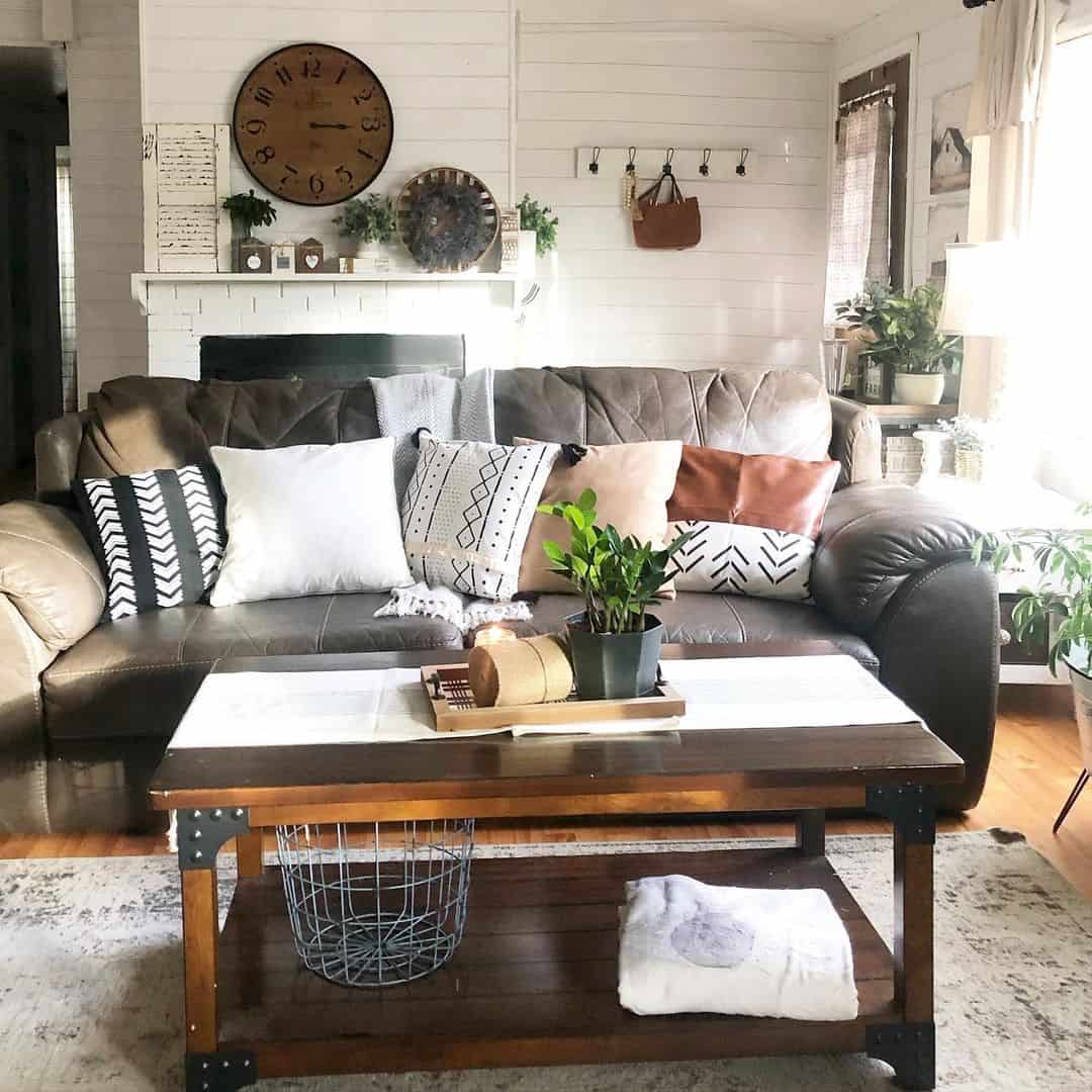 Comfortable Living Room Design - Soul & Lane