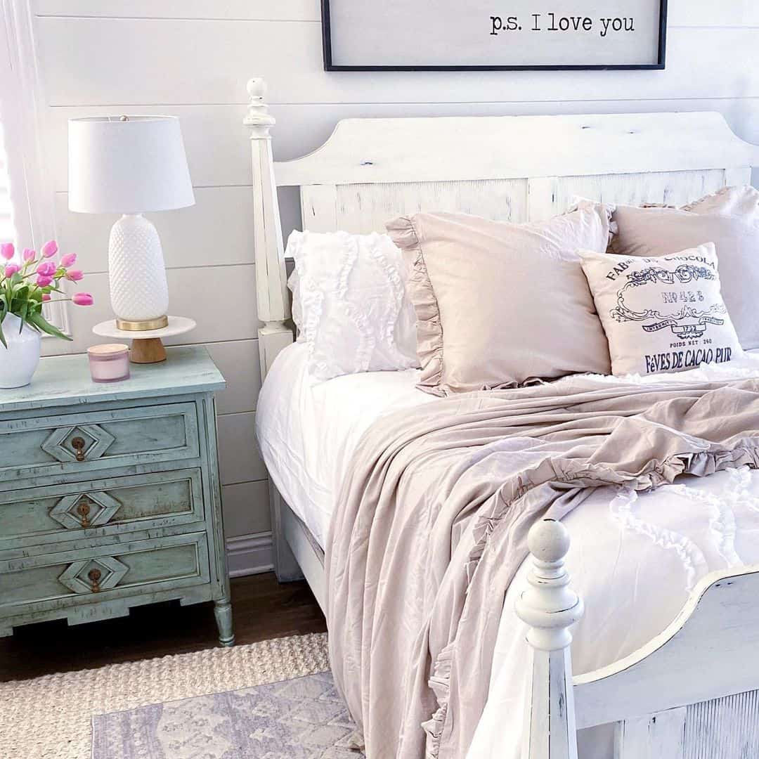 Country Cottage Beds