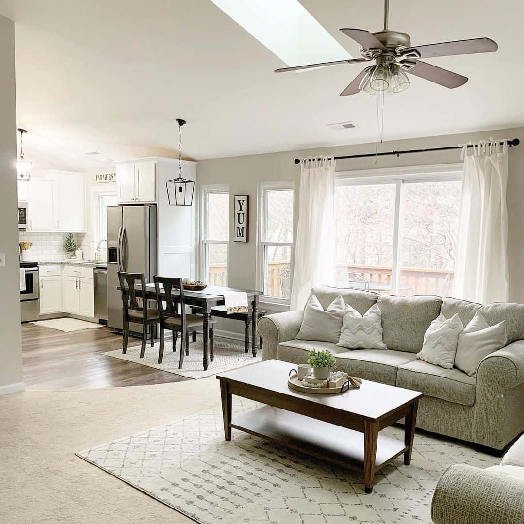 Curved Carpet in Open-concept Living Room - Soul & Lane