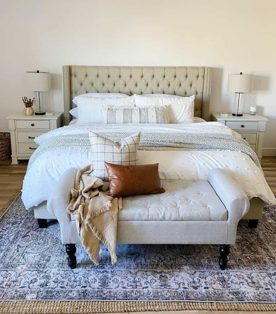 31 Ideas to Inspire Your Modern Farmhouse Master Bedroom