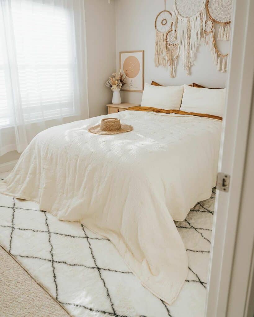 Enchanting Farmhouse Bedroom With Macramé Wall Décor - Soul & Lane