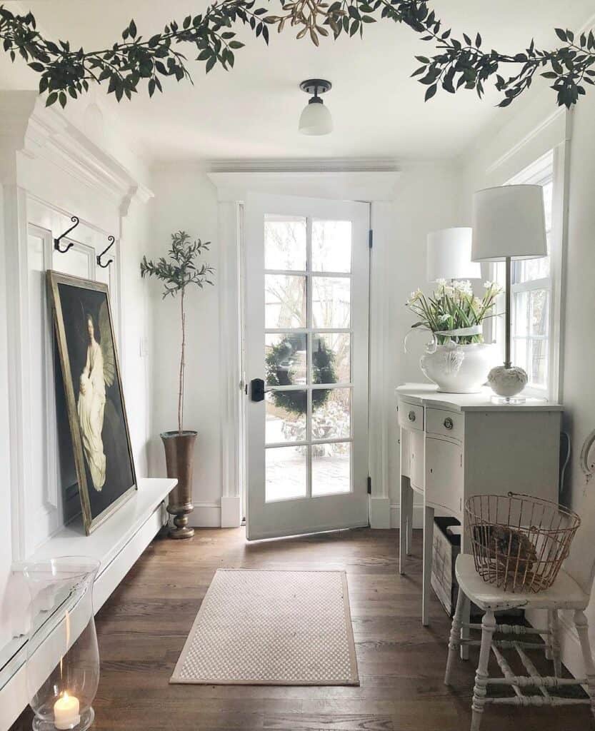 20 Foyer Light Fixtures to Brighten Your Entryway