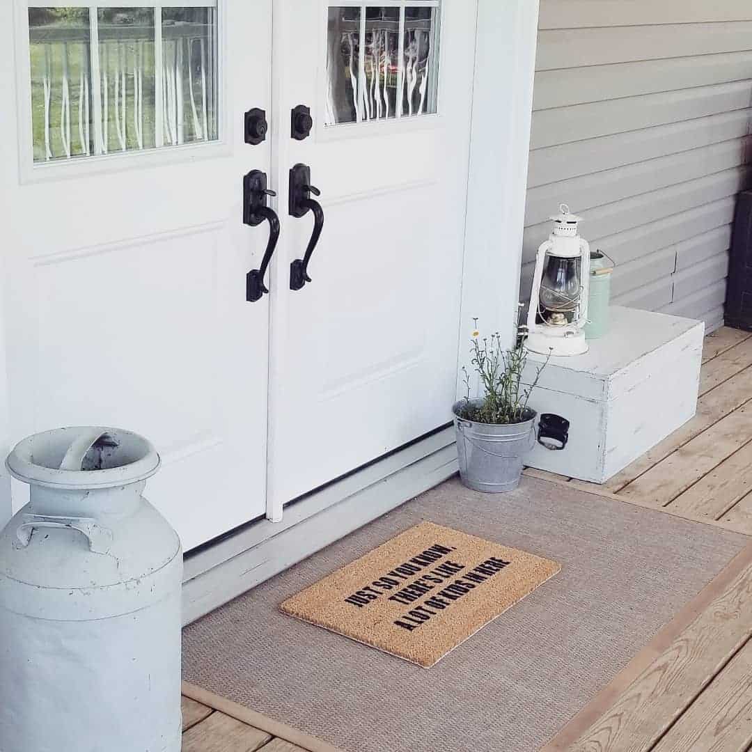28 Front Porch Décor Ideas to Give Your Home a Facelift