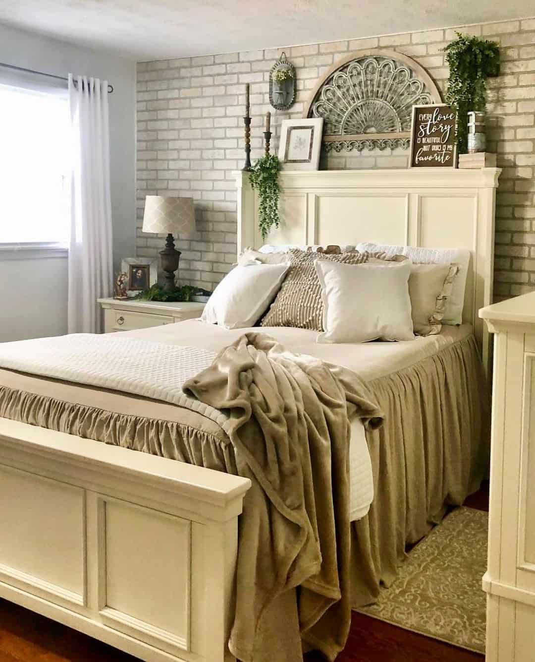 30 Creative Farmhouse Master Bedroom Décor Ideas