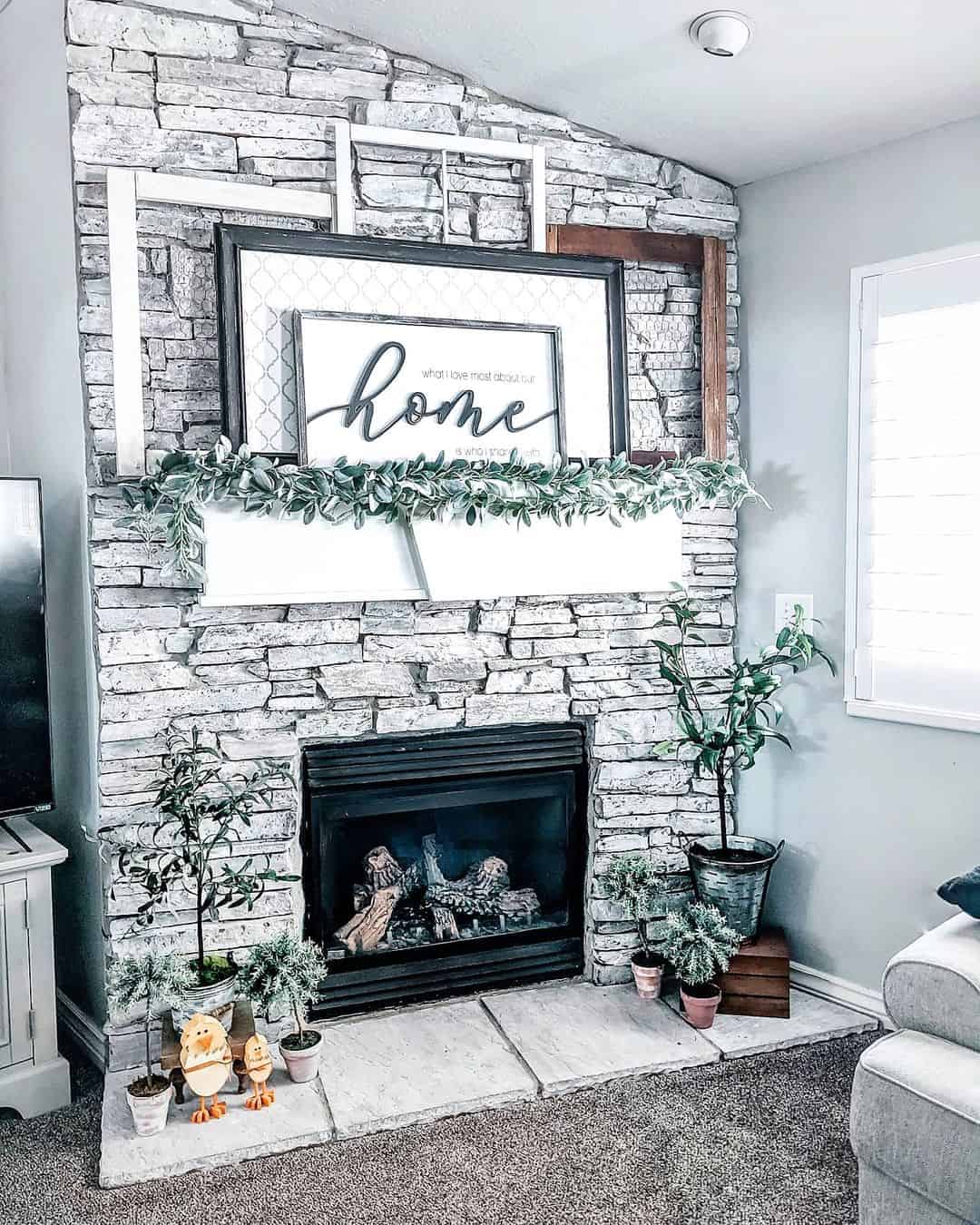28 Fireplace Decorations for Summer to Warm Up Your Home