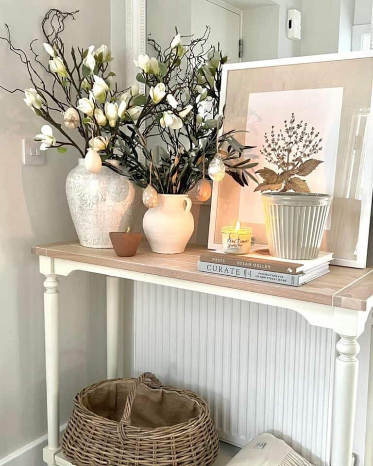 Hallway Corner With Neutral Console Accessories - Soul & Lane