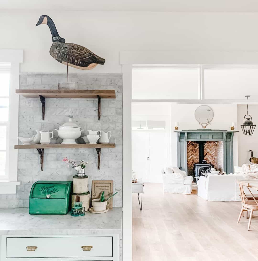 26 Transom Windows to Add to Your Abode