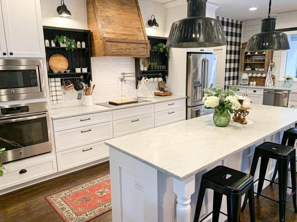 Modern Farmhouse Kitchen Décor - Soul & Lane