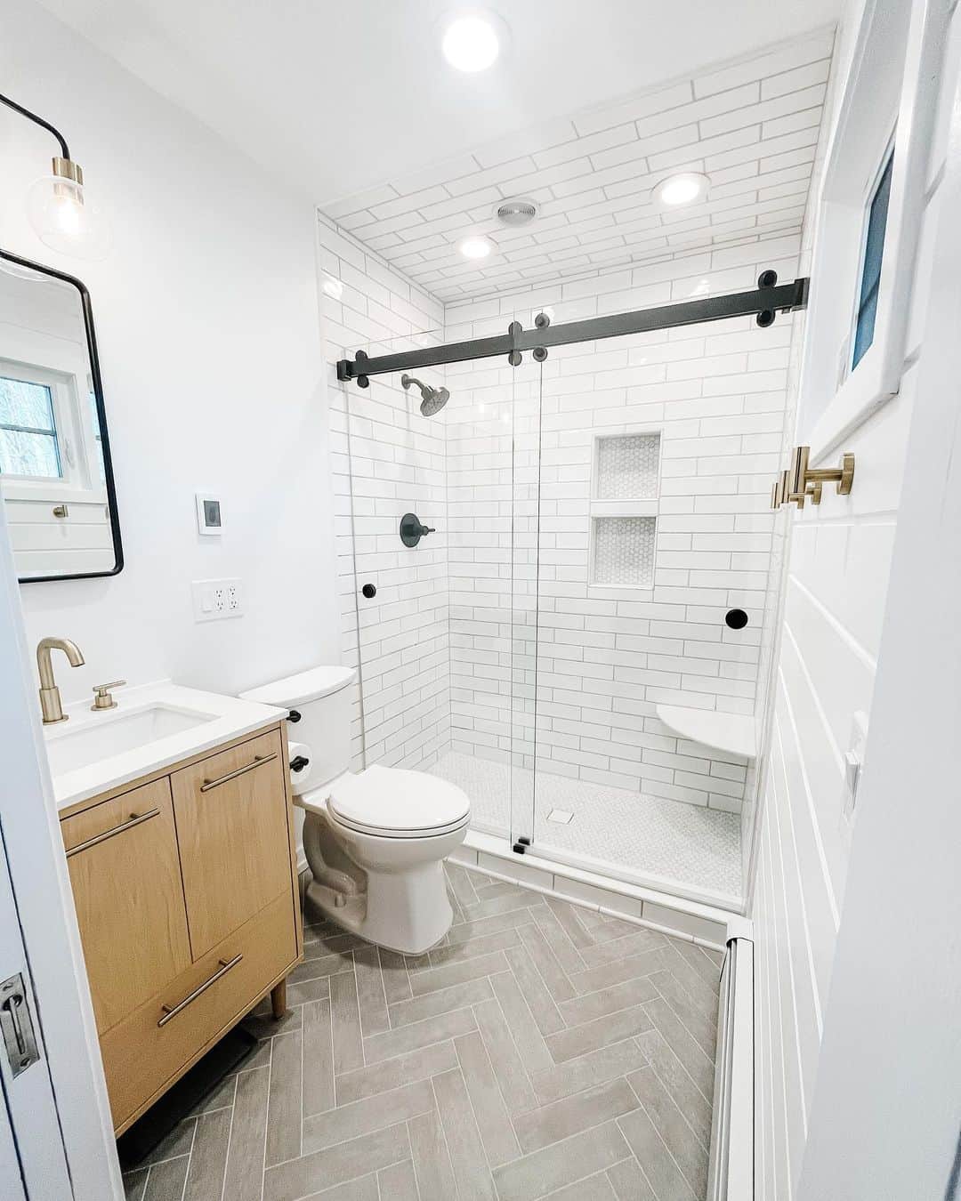 Modern Guest Bathroom Ideas With Herringbone Tile - Soul & Lane