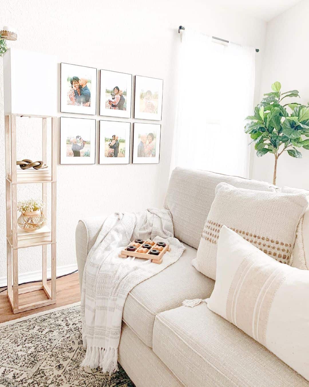 Modern Living Room With White Color Scheme - Soul & Lane