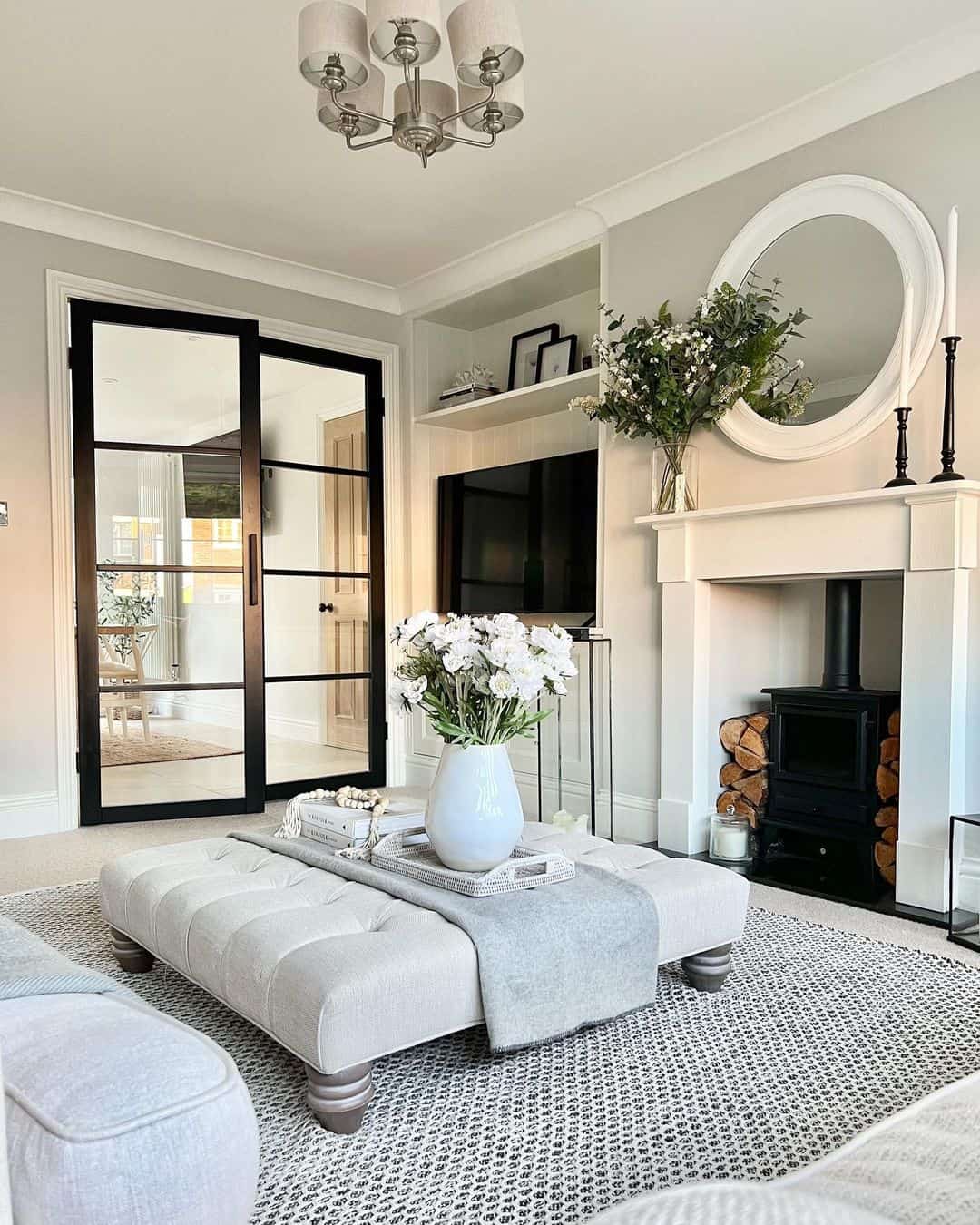 16 Design Ideas for Living Room with French Doors